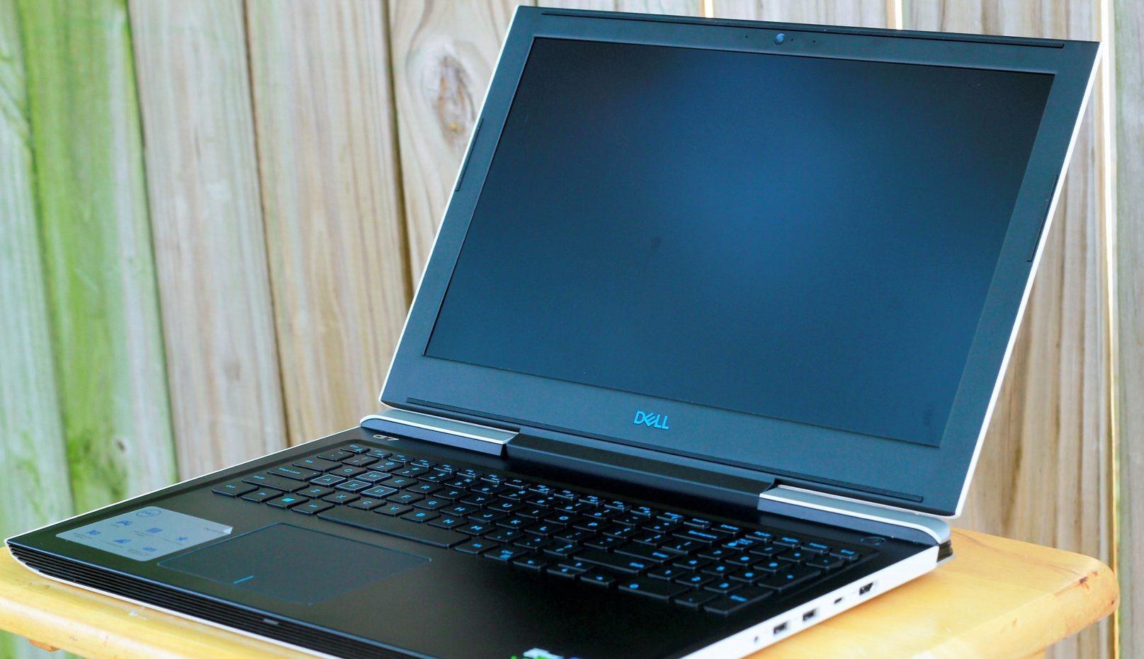 Đánh giá laptop Dell G7 15 7588: Mạnh mẽ và hợp lý!