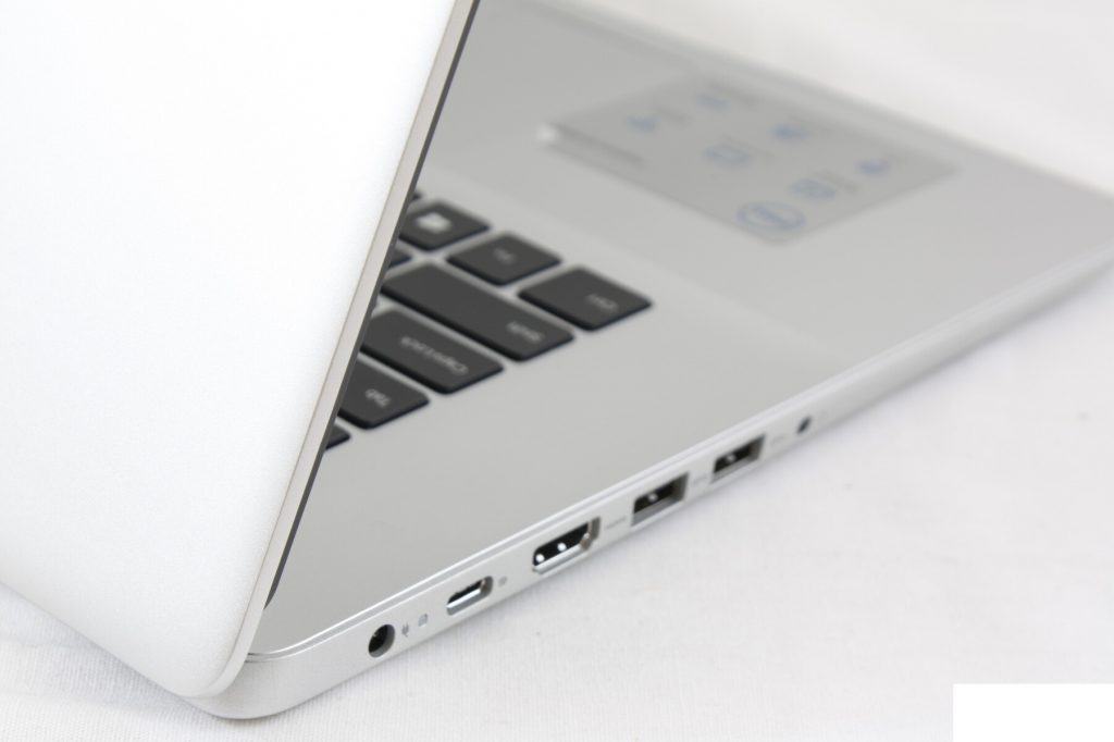 Đánh giá laptop Dell Inspiron 15 5585: Sự thay thế Intel tuyệt vời