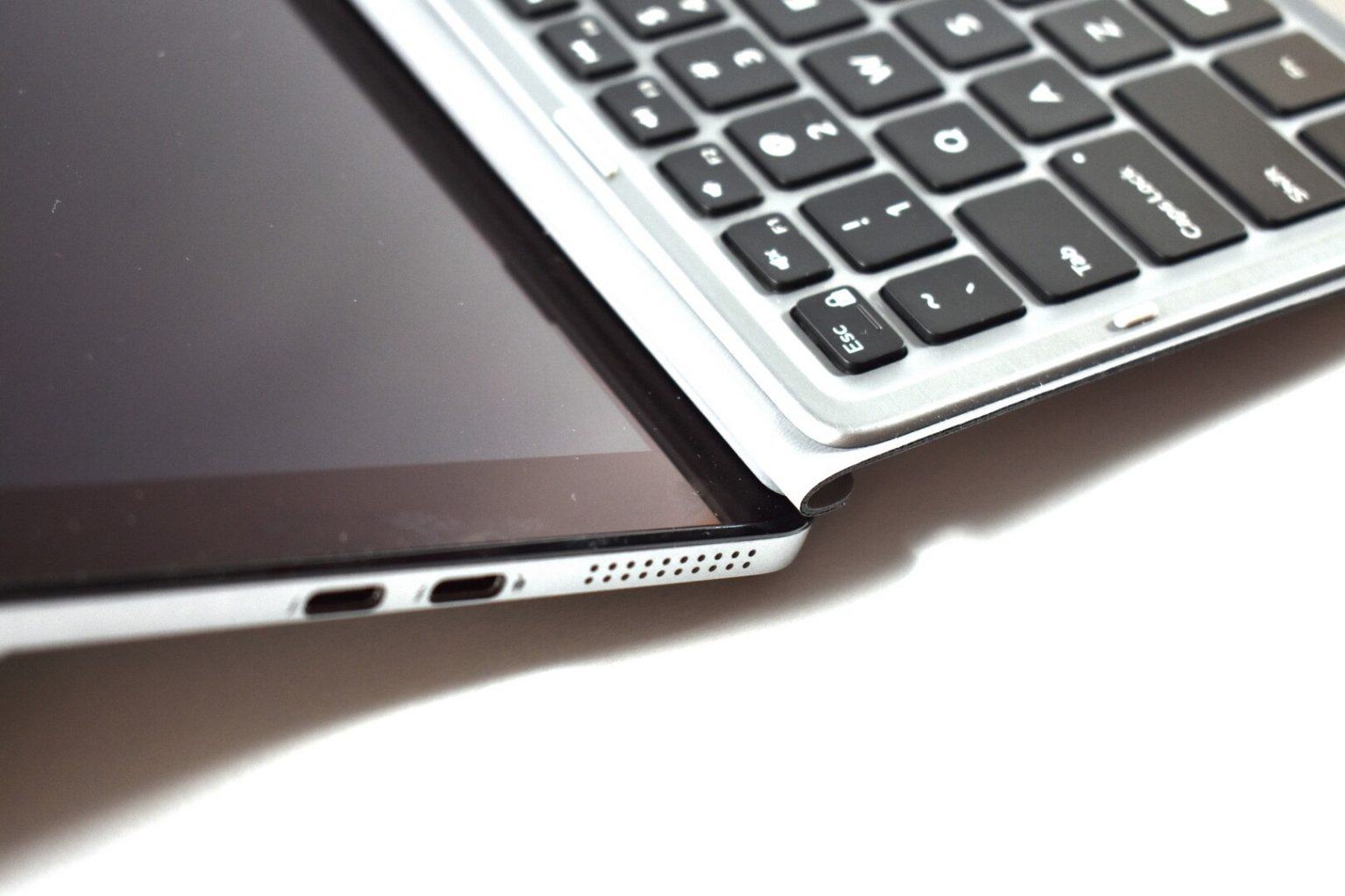 Đánh giá Dell Latitude 7200 2 in 1: Một chiếc Laptop tạo ấn tượng tốt